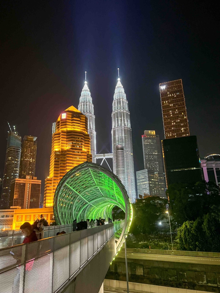A Date Night At KLCC: What To Do - Happy Go KL